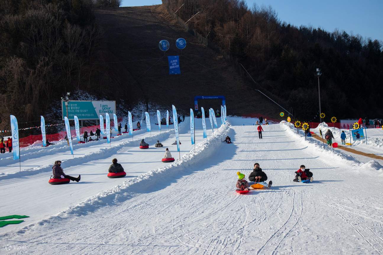 [Klook Exclusive] Elysian Snow Fun Park, Snow sledding, Snow castle at ...