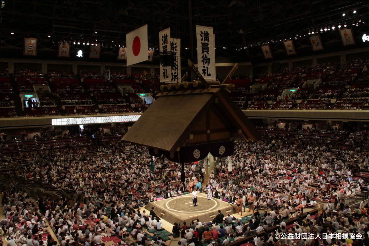 Tokyo Sumo Tournament A Class Seat & Sumo Experience with Lunch - Klook