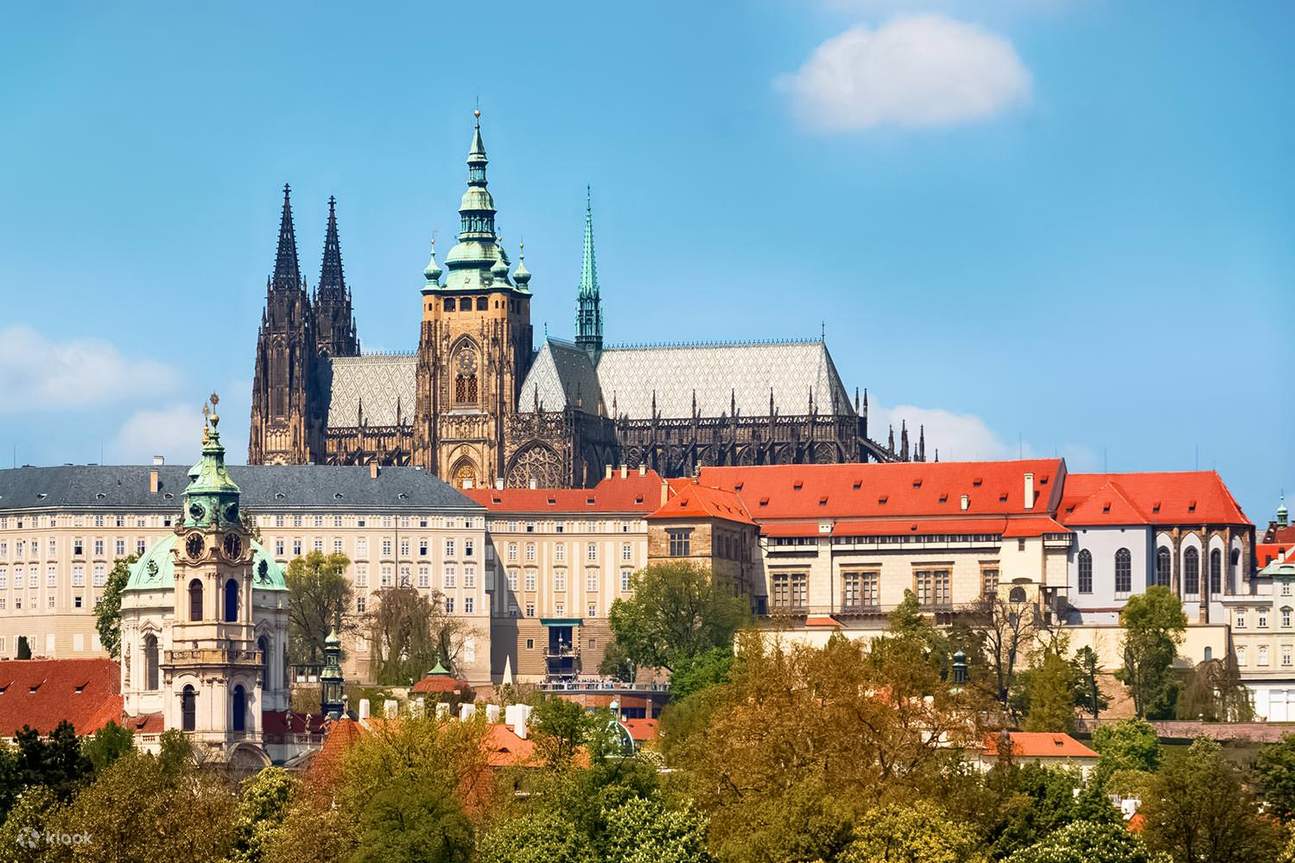 Discover the Hidden Gems of Prague: City Sightseeing Walking Tour ...