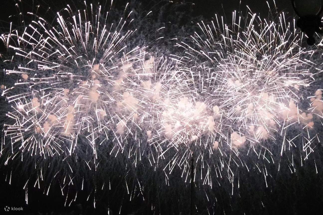 Limited-time Fireworks Festival | Hakone Atami Fireworks + Kimono ...