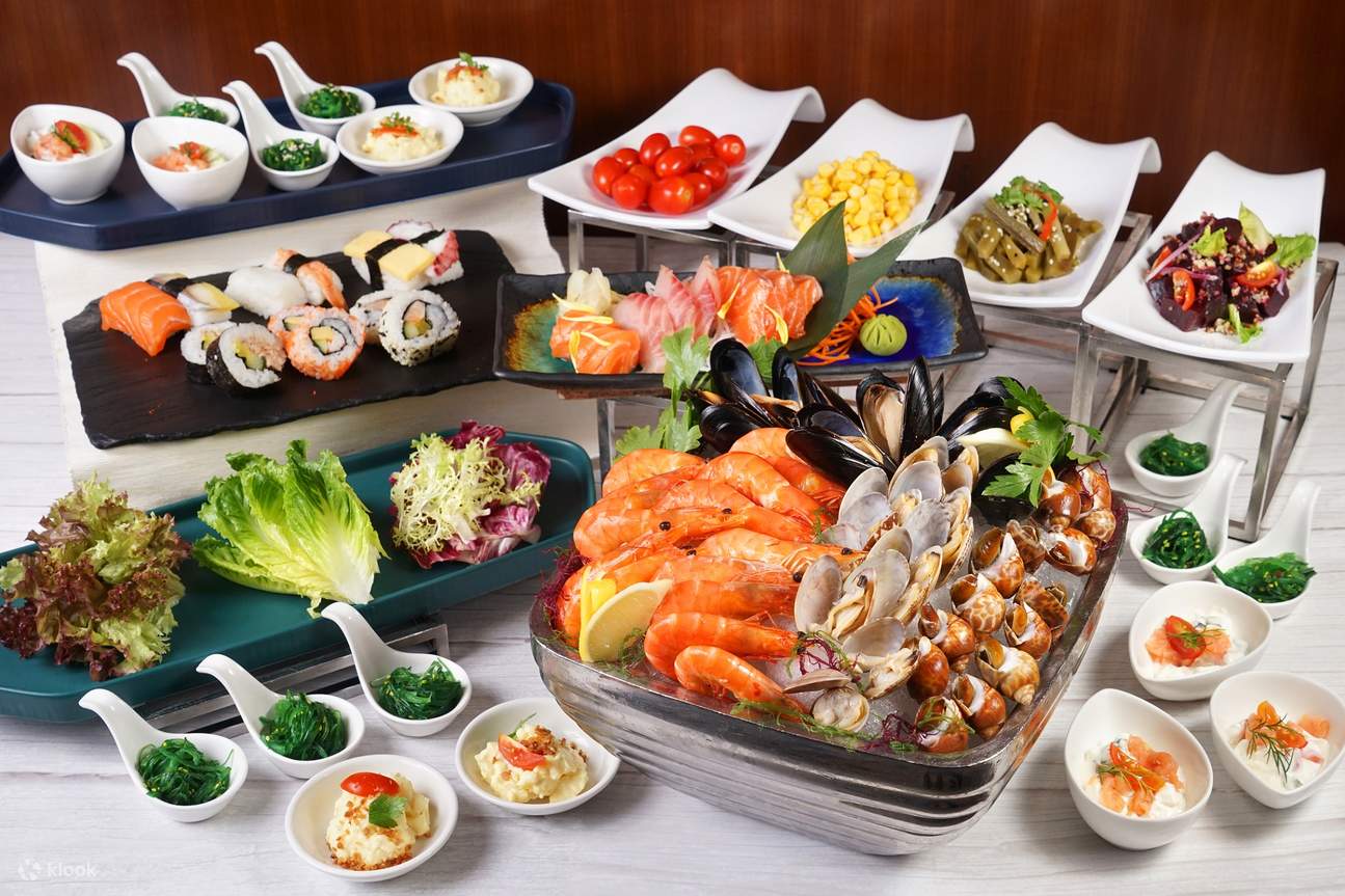 1 night Stay at Exclusive: Staycation at The Harbourview with Dinner ...