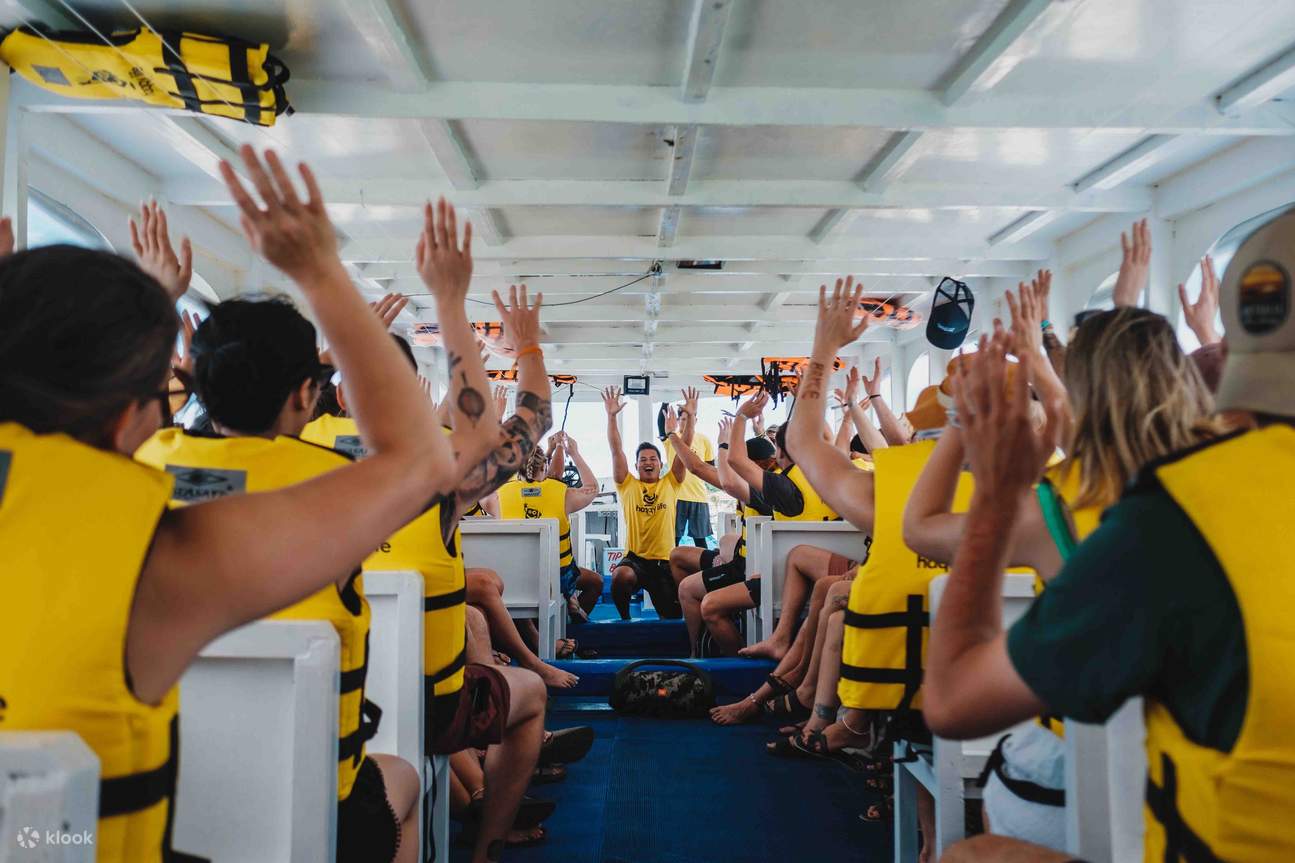 享受激動人心的長灘島快樂生活跳島冒險之旅，包括午餐和懸崖跳水 Klook 客路