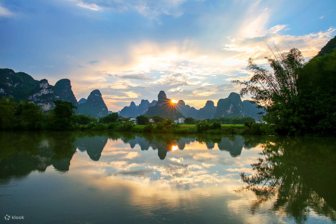 Guangxi Chongzuo Detian Waterfall Mingshi Countryside Bamboo Raft 2-Day ...