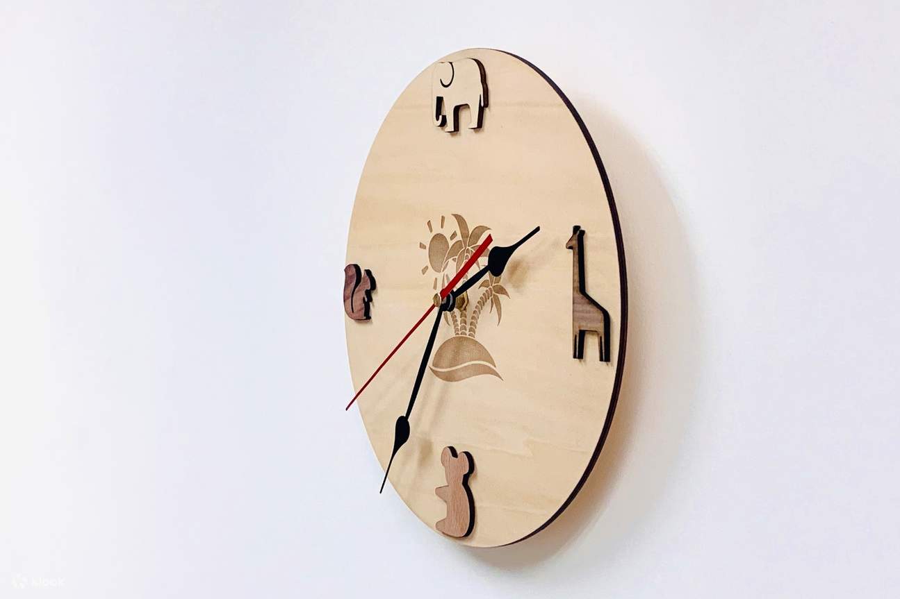 DIY Wooden Clock with Laser Cutting Workshop Experience - Klook Estados ...