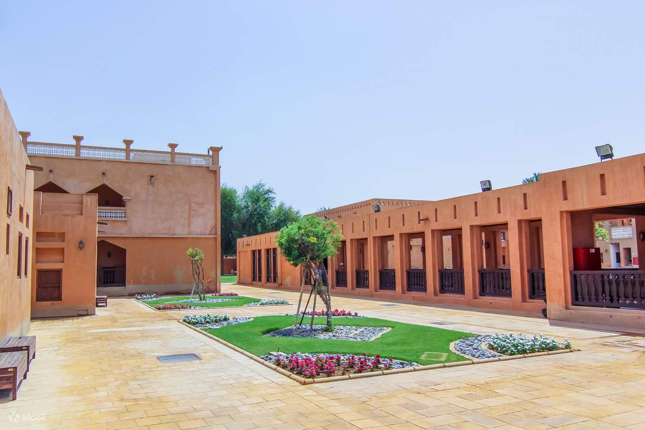 Al-Ain City Sightseeing Day Tour from Dubai with Lunch - Klook Australia