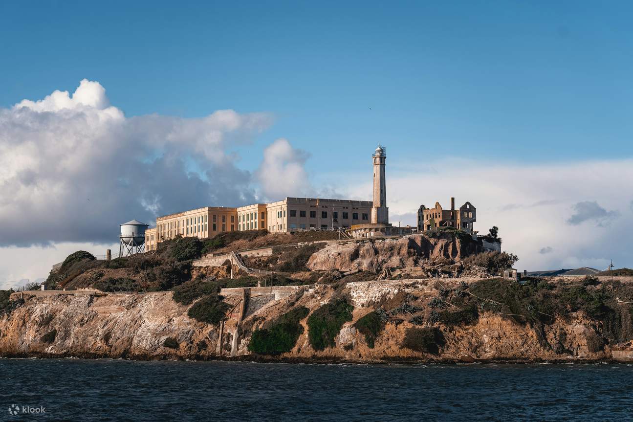 Alcatraz Day Tour and Aquarium + Muir Woods & Sausalito - Klook
