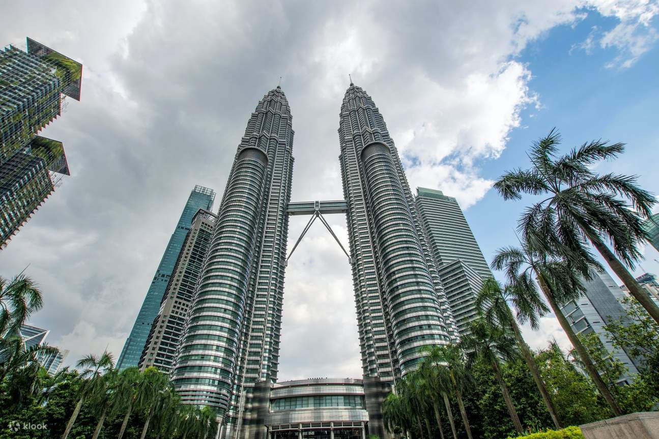 Private Batu Caves, Fireflies, and Kuala Lumpur City Tour - Klook