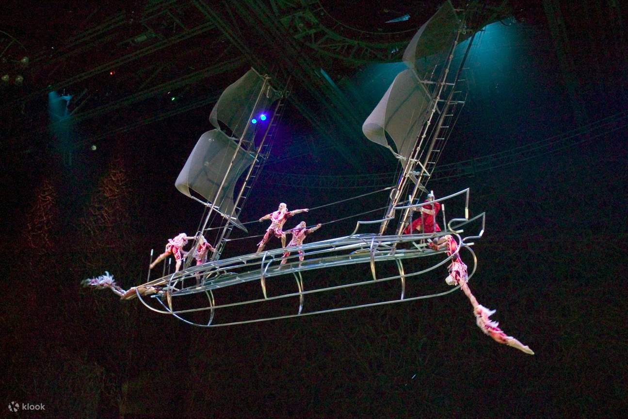 O by Cirque du Soleil at Bellagio Hotel and Casino Ticket Las Vegas ...