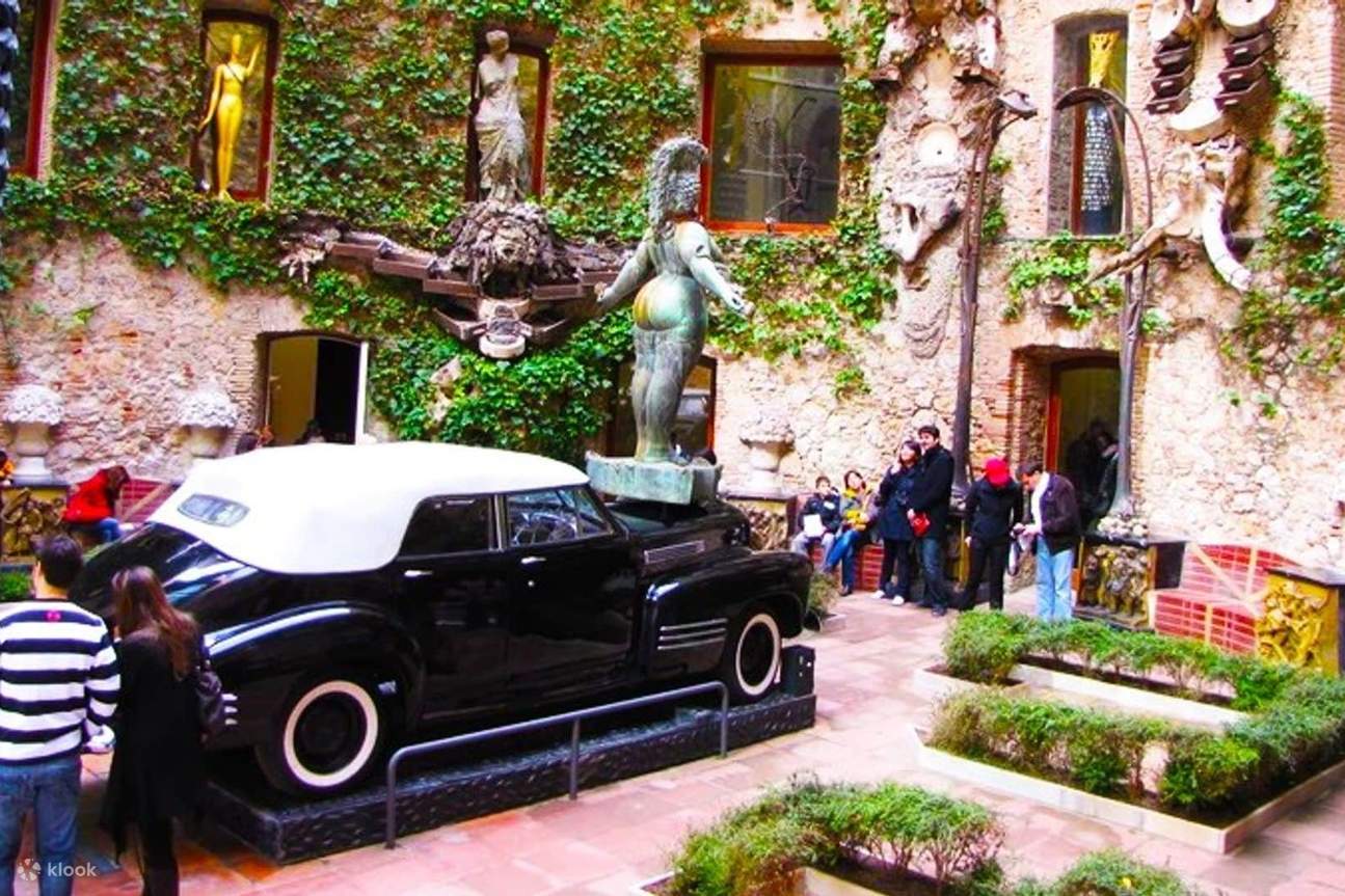 Dali Museum, Figueres and Cadaques Dali Day Tour from Barcelona - Klook ...
