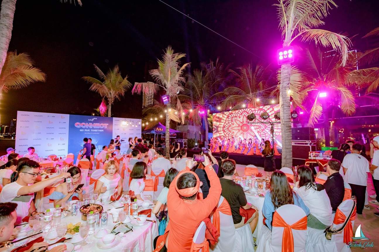 Temple Danang Beach Club Dinner Show (Da Nang) - Klook