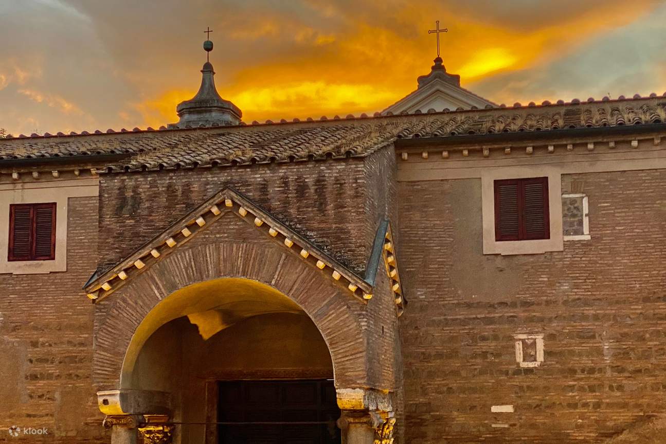 St. Clement's Basilika & Underground Temple Tour in Rom - Klook ...