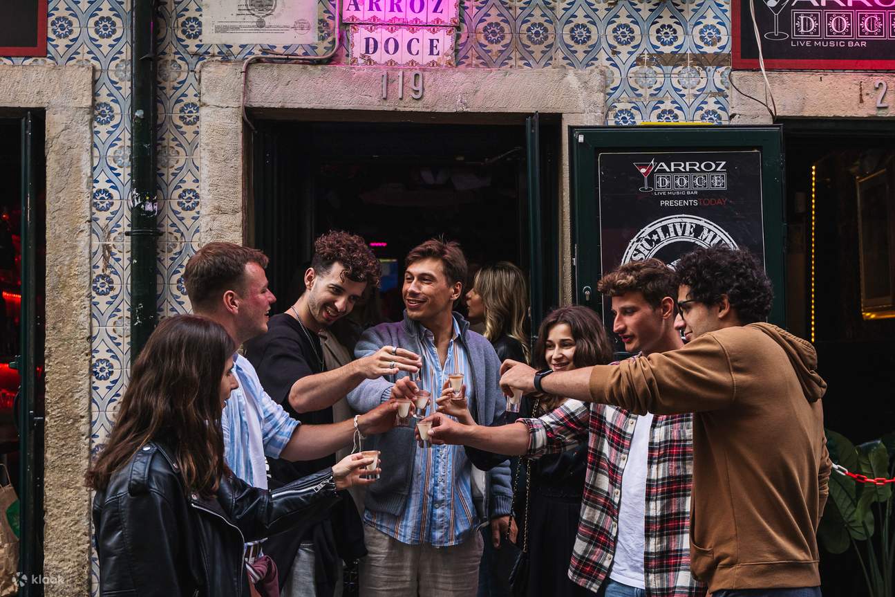 Tipsy History Walking Tour in Lisbon - Klook Malaysia
