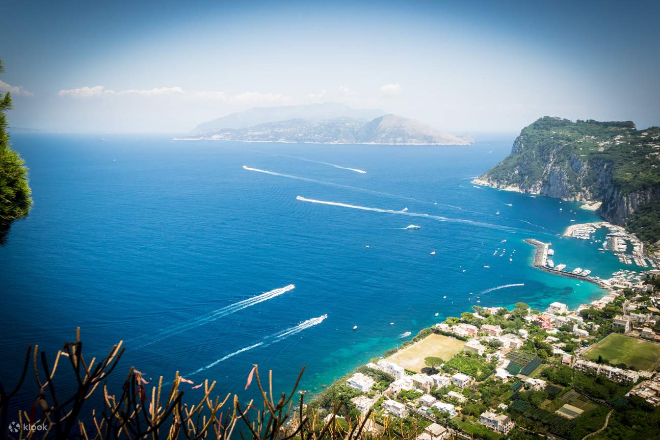 Capri Day Tour dengan Blue Grotto dari Roma - Klook Indonesia