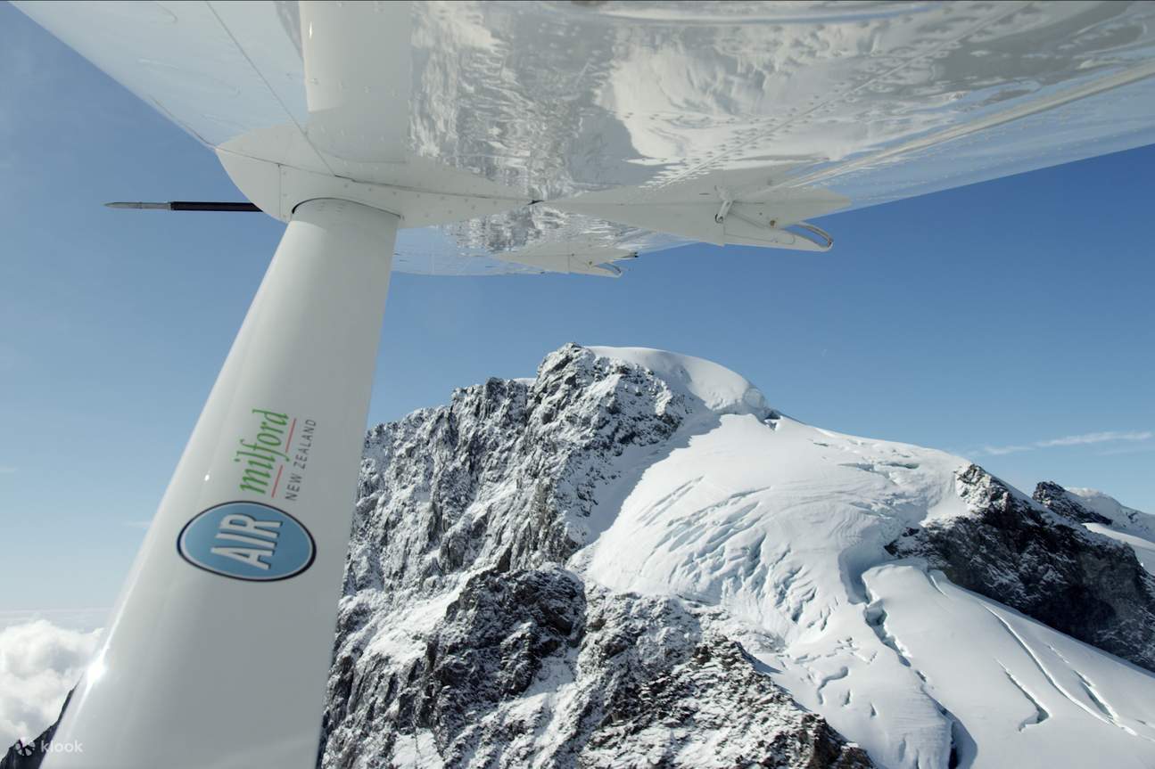 Scenic Flight Tour between Milford Sound and Queenstown - Klook Australia