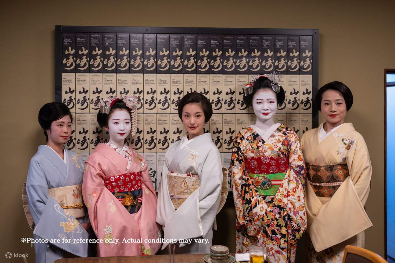 Tokyo: Kagurazaka Bar Geisha Interaction Experience & 100-year-old ...