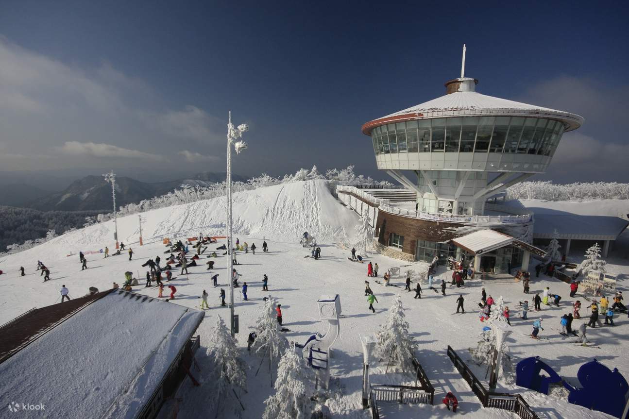 High1 Resort 2D1N Ski Tour from Seoul - Klook