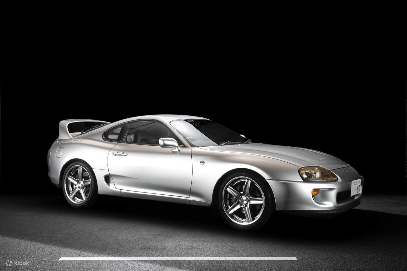 Trải nghiệm xe thể thao trong gian hàng chủ đề Initial D - Klook Việt Nam