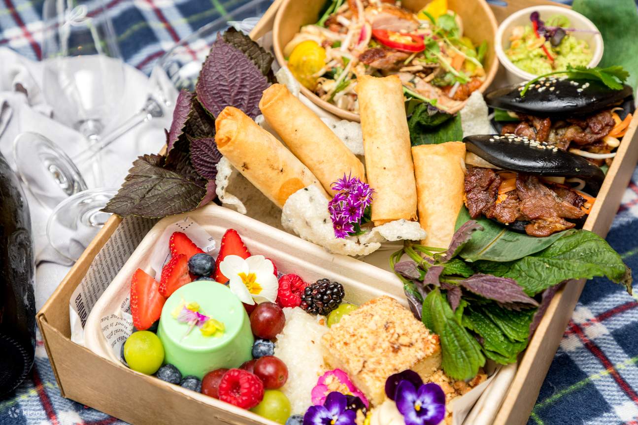 Botanic House Picnic Hamper oleh Botanic House di Sydney - Klook Indonesia