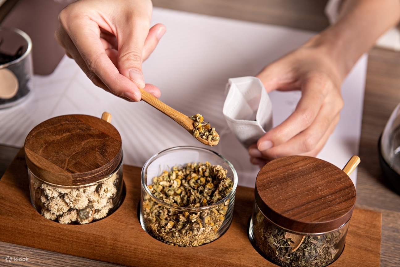 Nantou｜Sun Moon Lake Teahouse｜Handgemachte schwarze Teebeutel ...