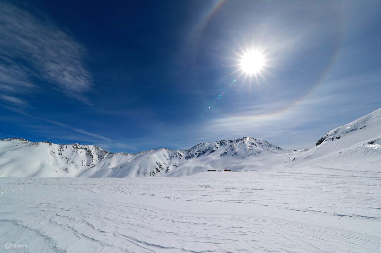 [Kurobe Tateyama Snow Wall] Alpine Route "Snow Valley" & Shirakawa-go ...