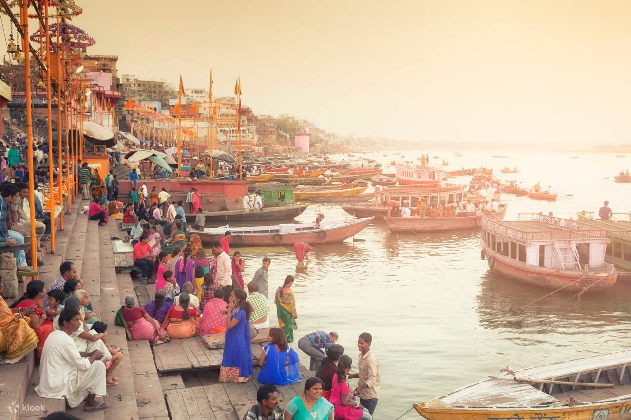 3-hour Varanasi Sunrise Boat Tour with Heritage Walk - Klook India