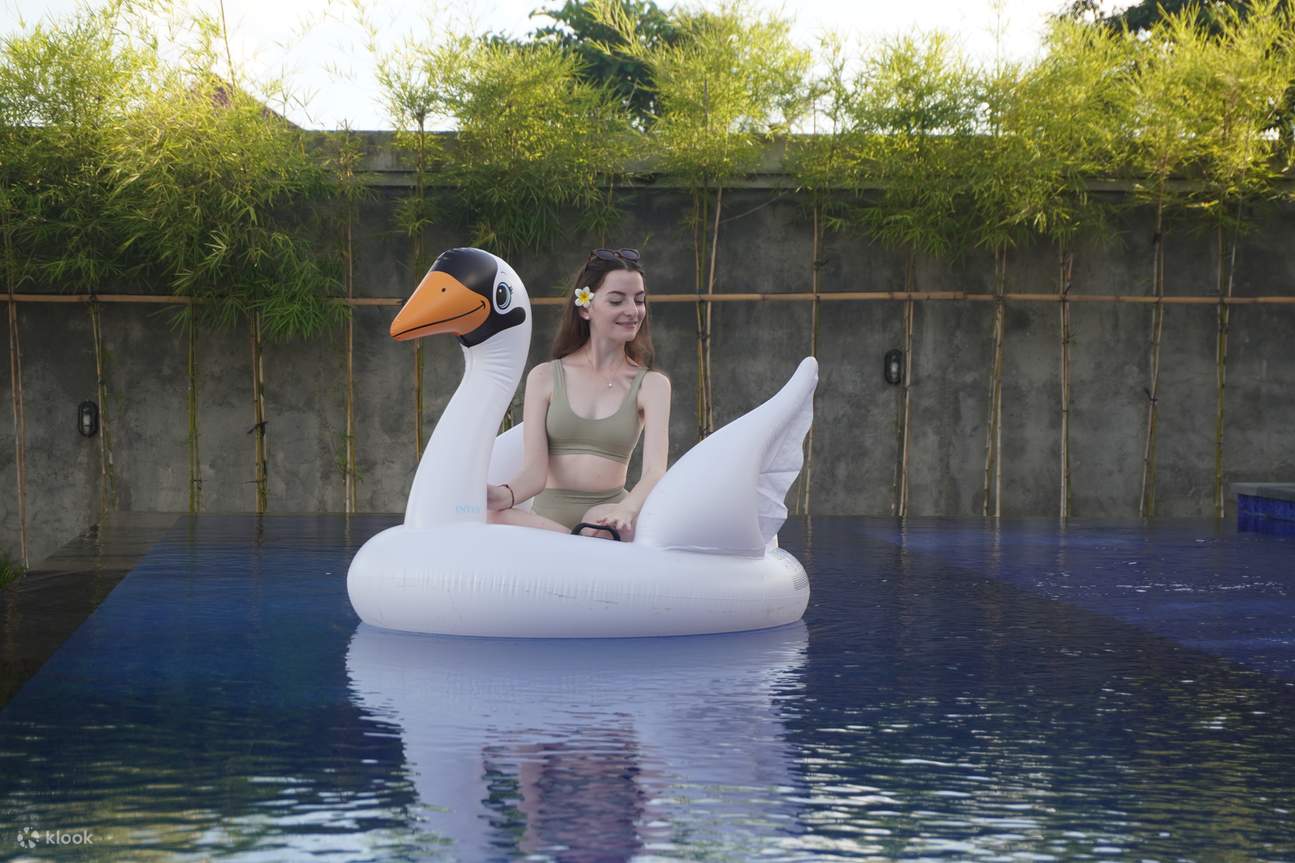 Sewa Pool Floaties di Bali - Klook Indonesia