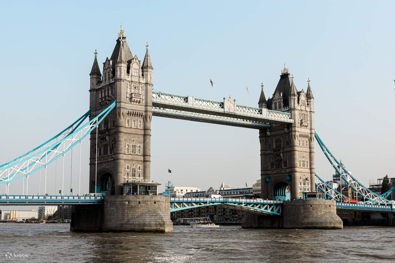 Top Westminster Walking Tour with Tower of London & Tower Bridge! - Klook