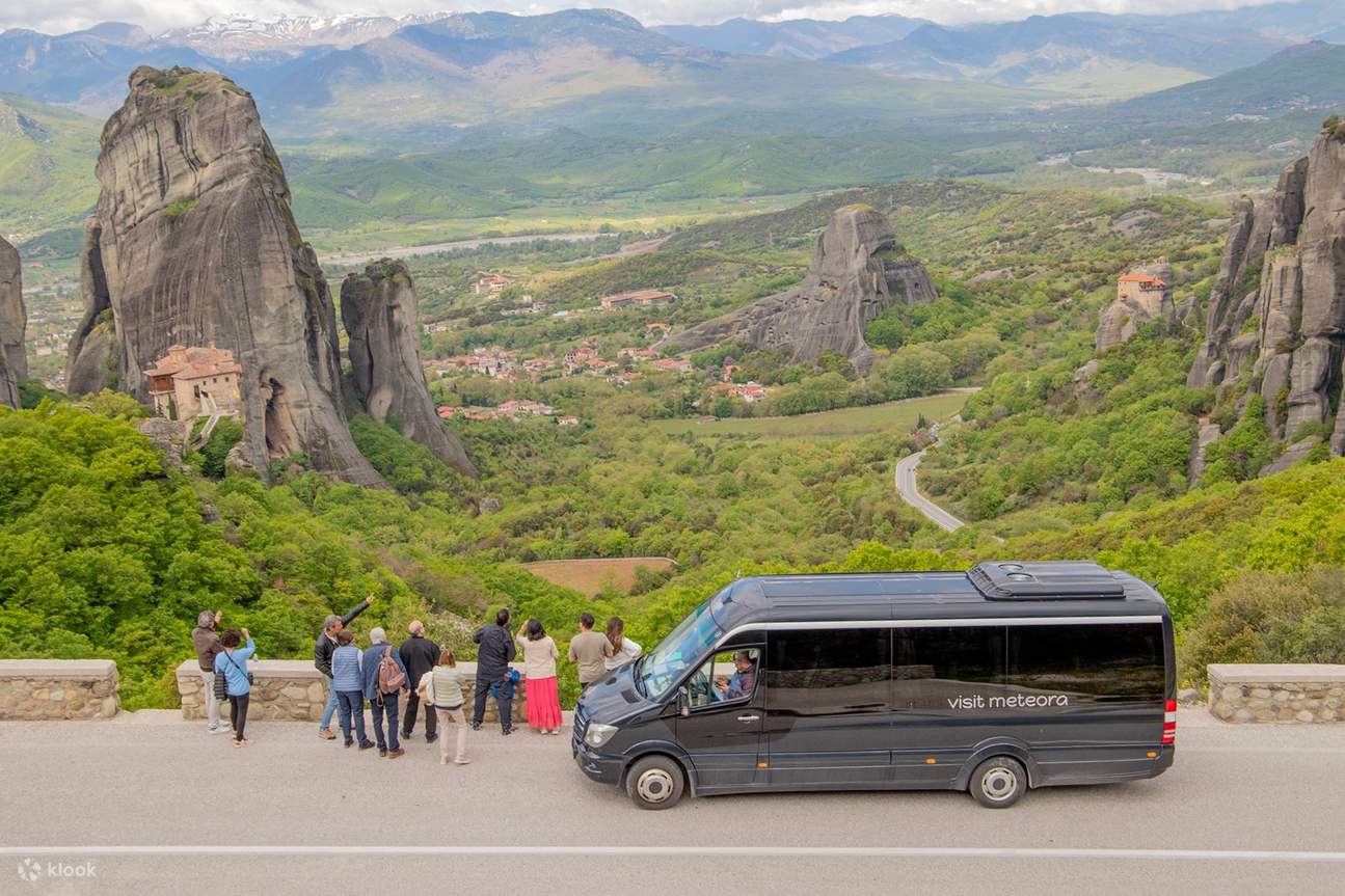 Tur bus ke biara dan gua tersembunyi di Meteora - Klook Indonesia
