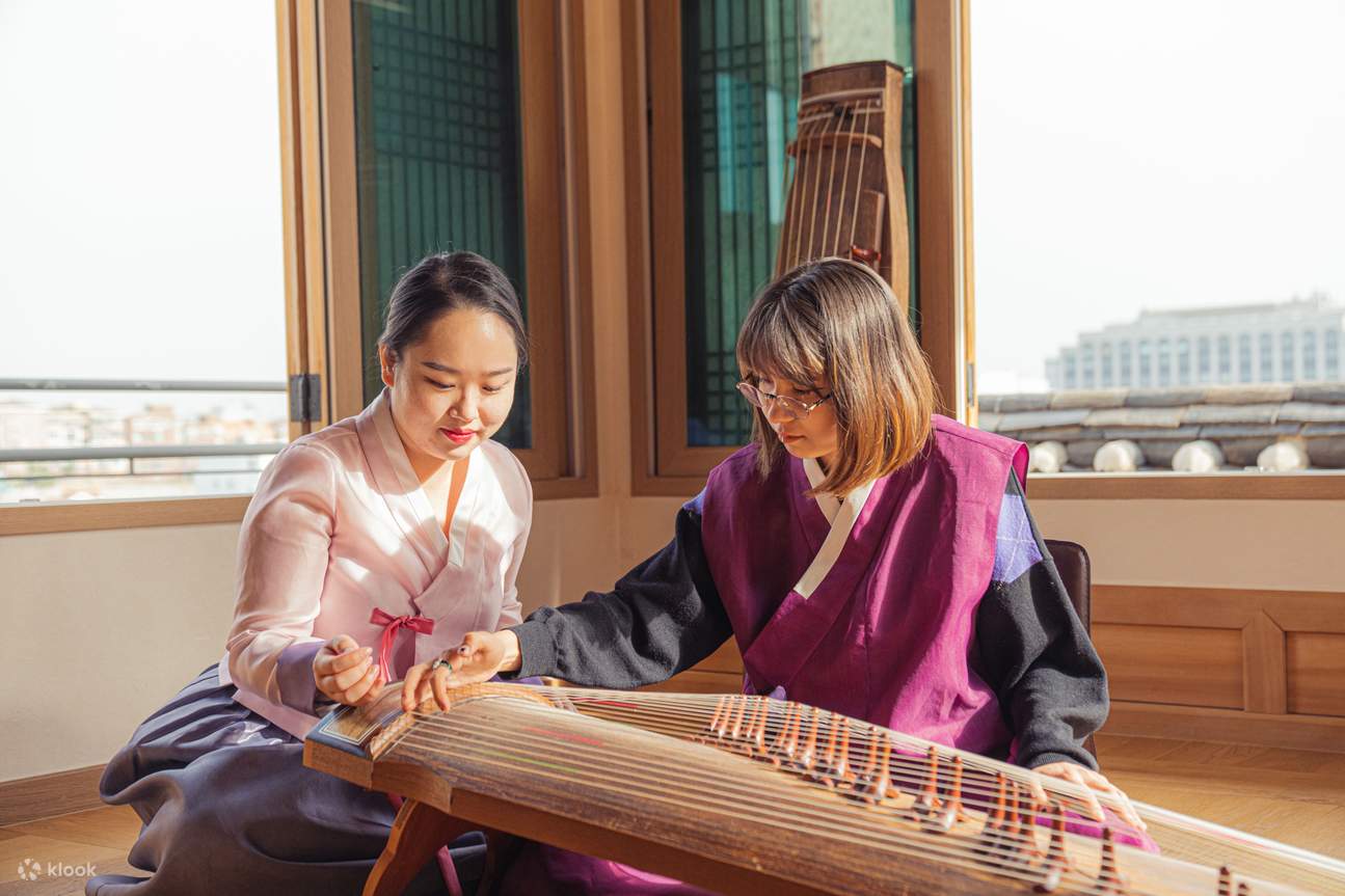 Korean Traditional Instrument Experience in Seoul by JIJI CONCERT ...