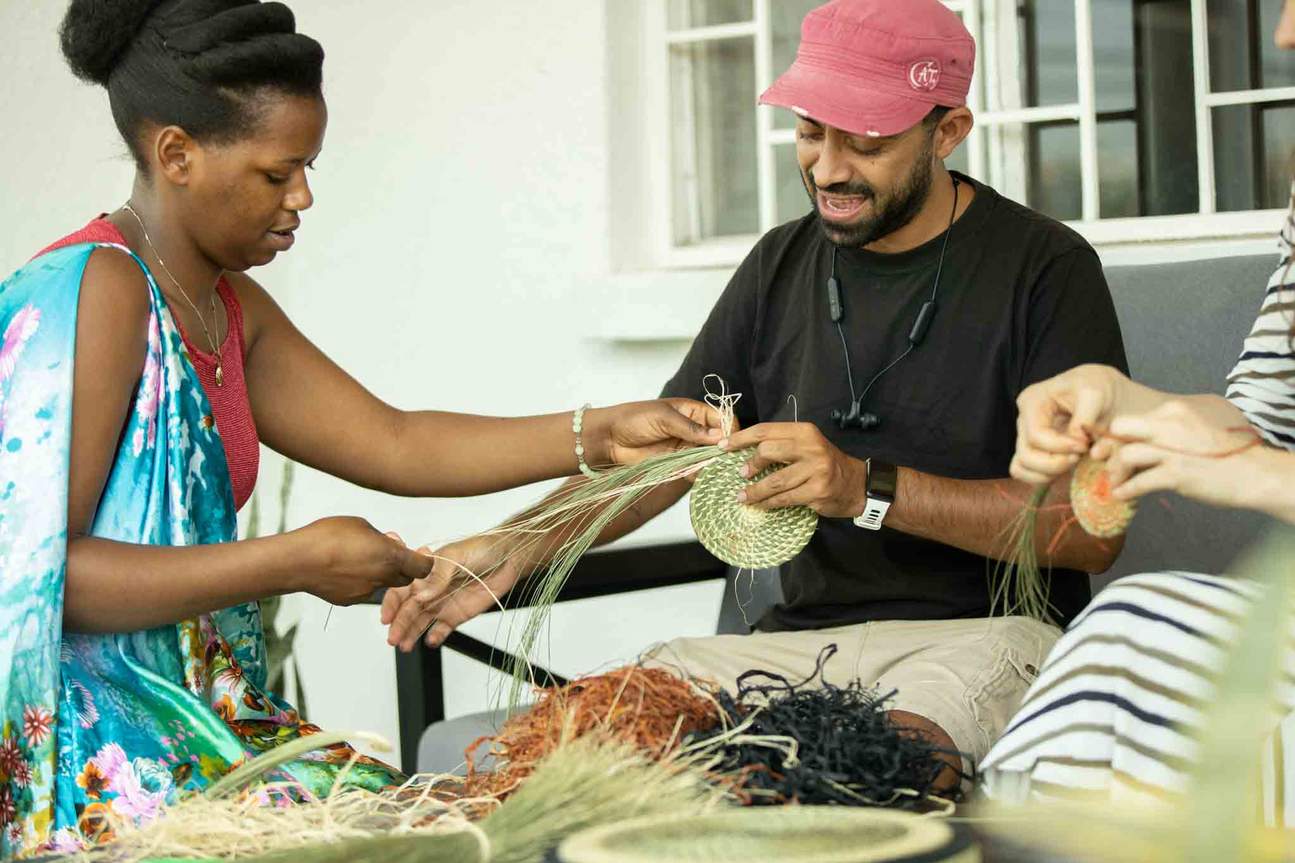 Traditional Basket Weaving in a Garden - Klook Singapore