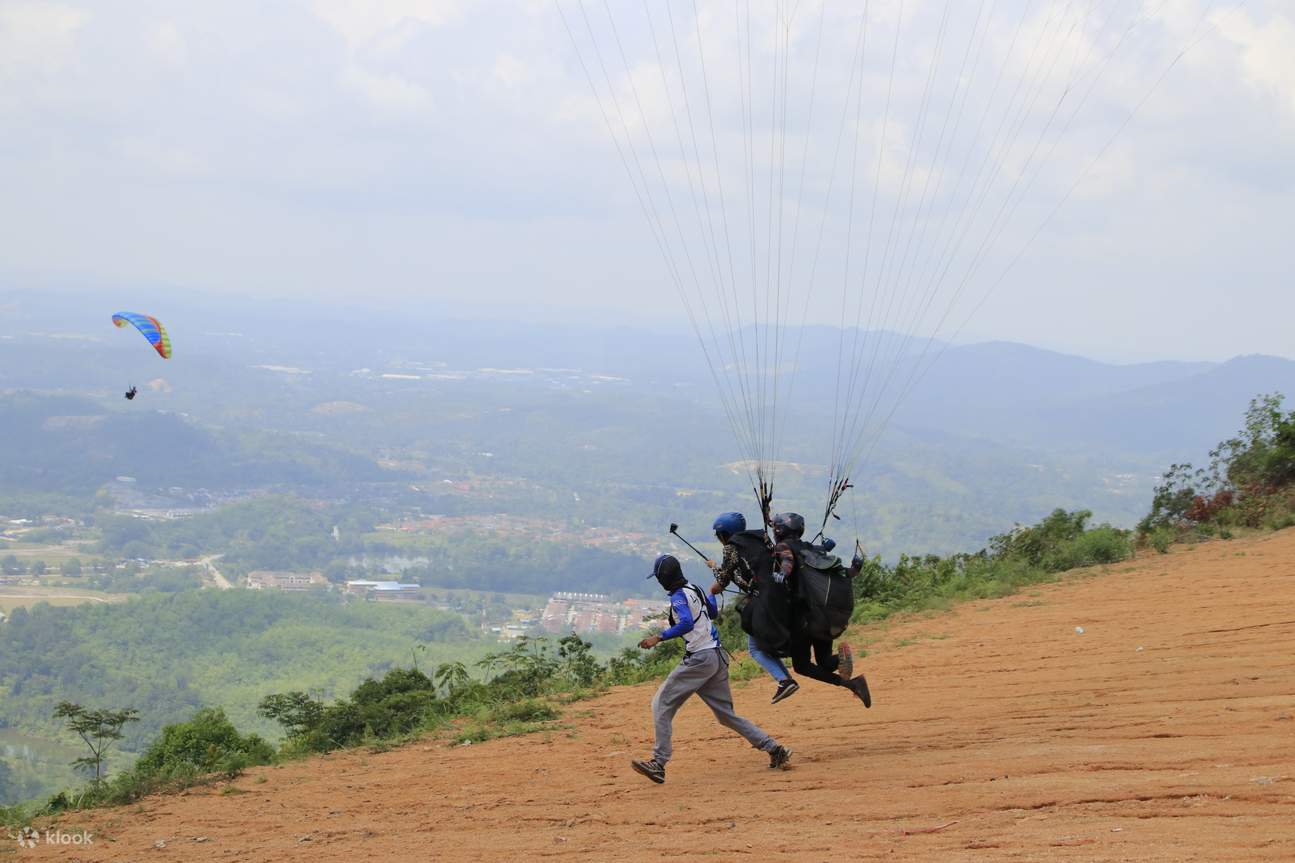 Tandem Parapente Professionnel à Selangor - Klook États-Unis