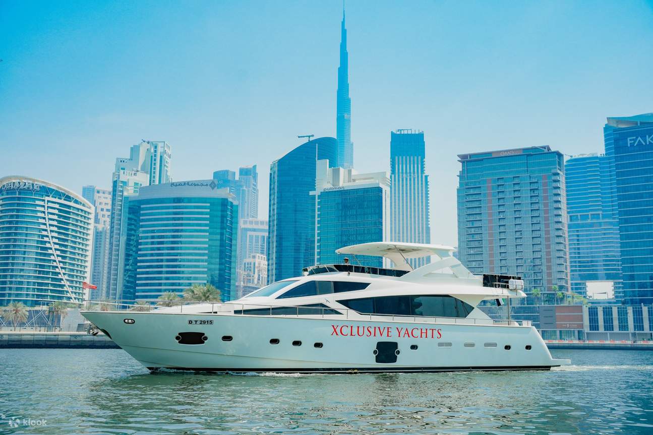 Dubai Canal Yacht Tour na May Inumin - Mga Tanawin ng Burj Khalifa ...