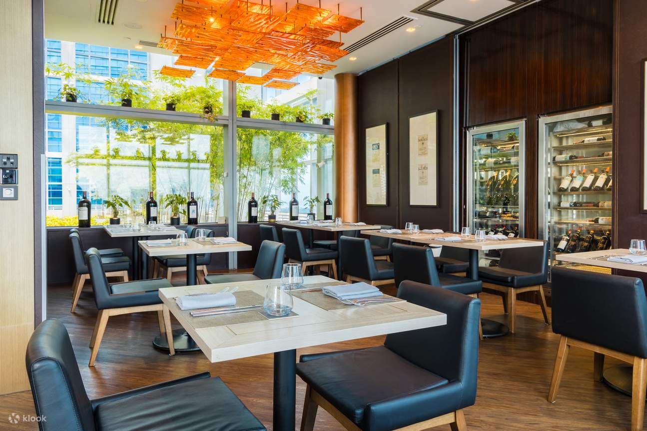 LeVeL33 Craft-Brewery Restaurant & Lounge in Singapore - Klook Hong Kong