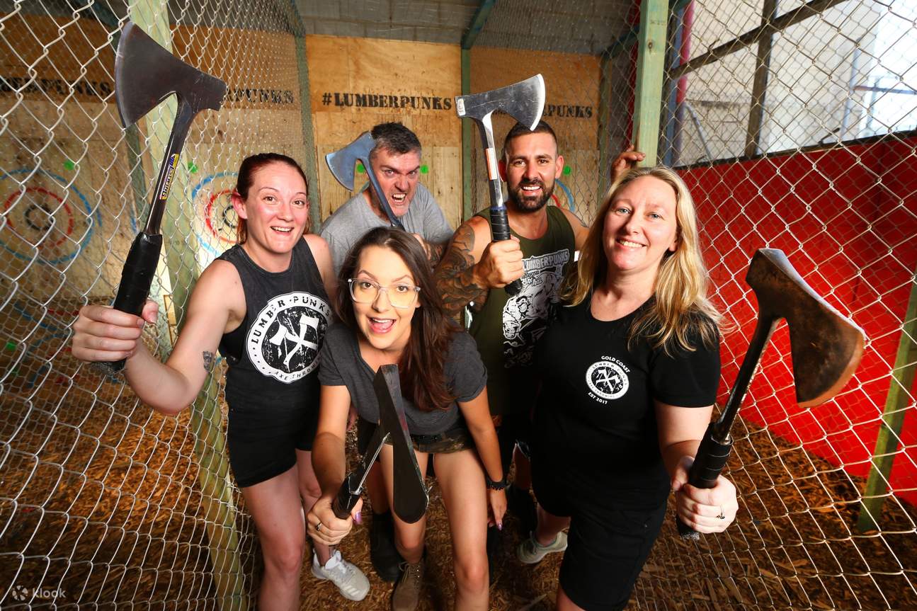 Axe Throwing Experience in Brisbane - Klook Australia