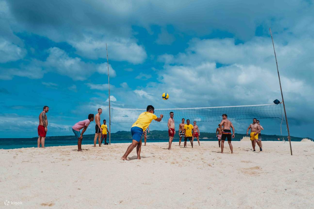 Nikmati Petualangan Hopping Pulau Boracay yang Menyenangkan dengan ...