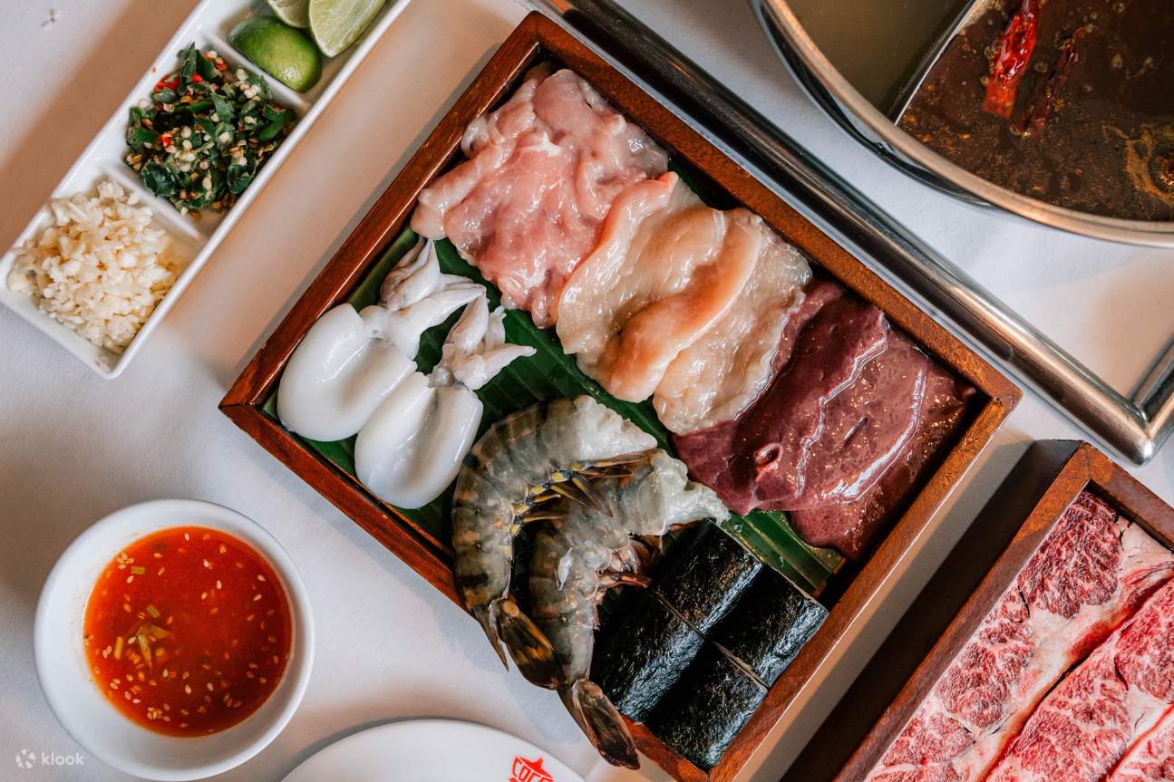 Coca Restaurant (CentralWorld & Sukhumvit 39) - Klook