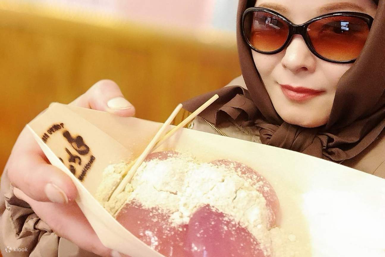 Muslim-friendly food crawl and tempura lunch in Tokyo - Klook Malaysia