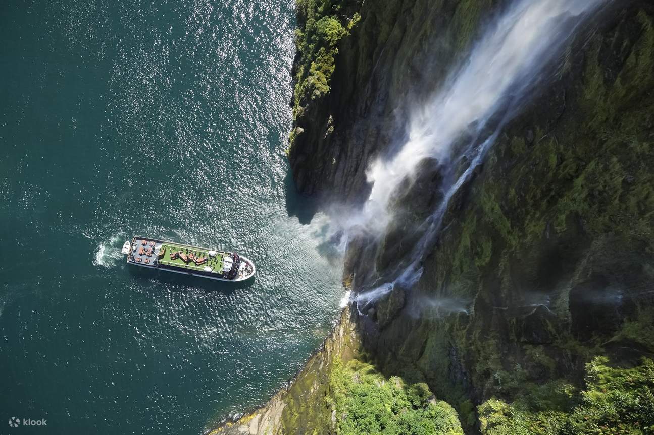 Milford Sound Scenic Cruise - Klook Singapore
