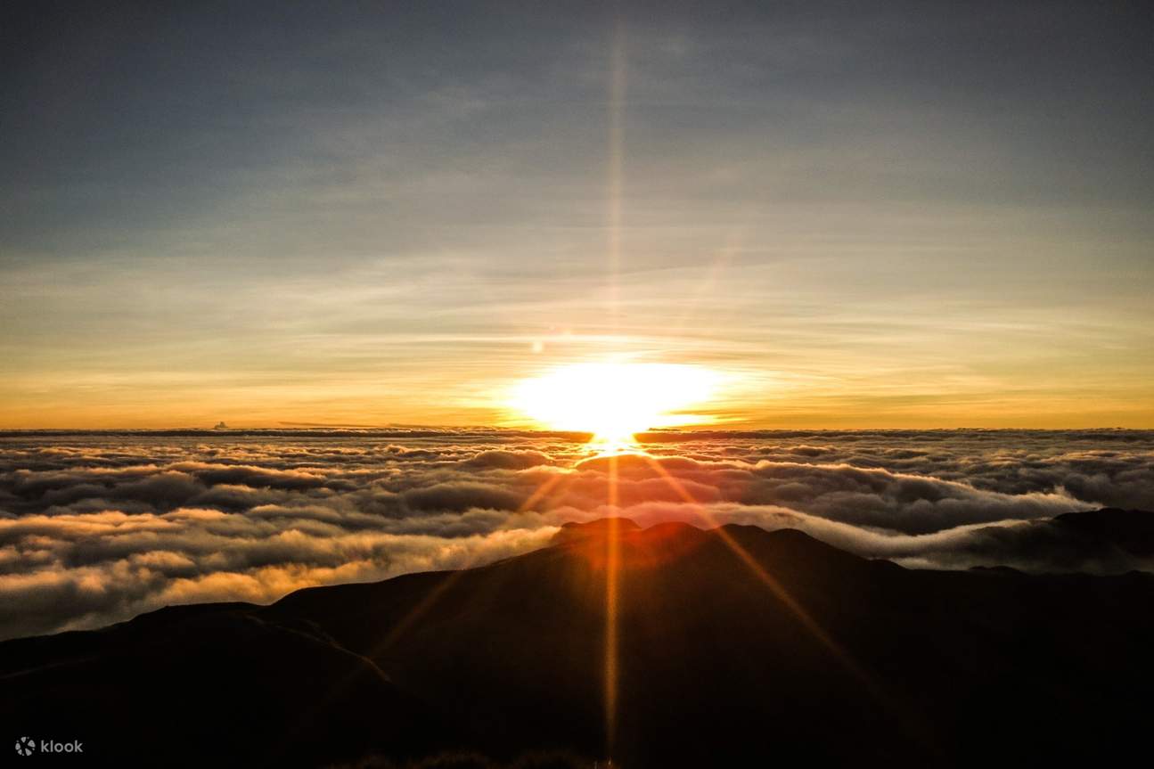 2D1N Mount Pulag Hiking and Camping Experience - Klook, Vereinigte Staaten