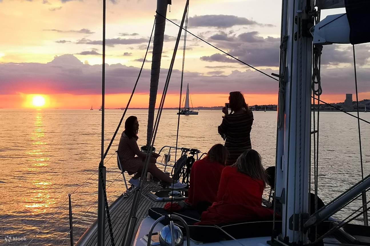 Sunset Sailing Tour in Lisbon - Klook