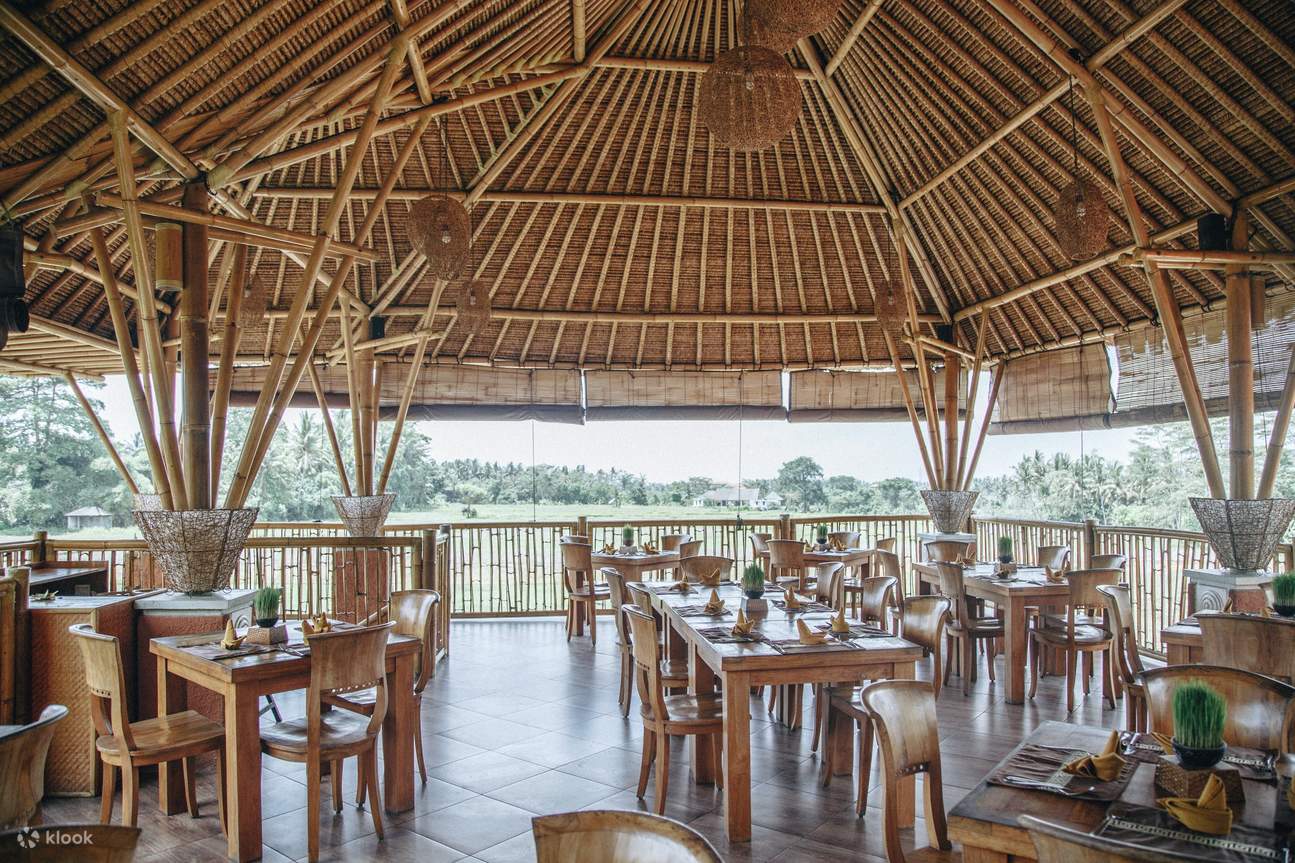 Dining Experience at Bebek Tebasari Restaurant Ubud - Klook Singapore