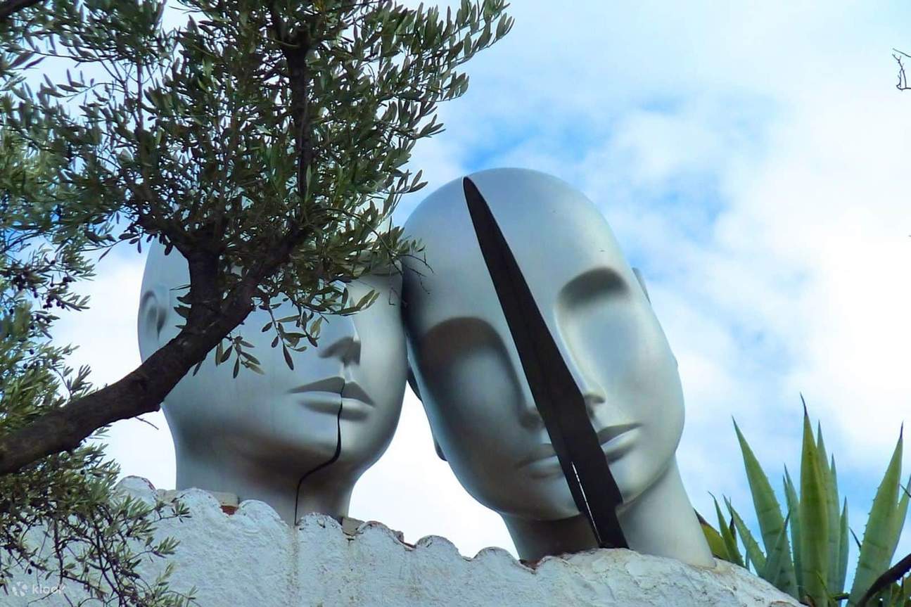 Dali Museum, Figueres and Cadaques Dali Day Tour from Barcelona - Klook ...