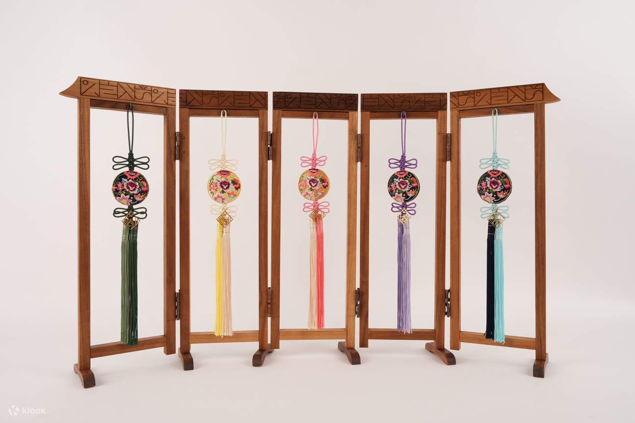 Korean Norigae Knot Keychain Making Workshop in Seoul Forest - Klook ...
