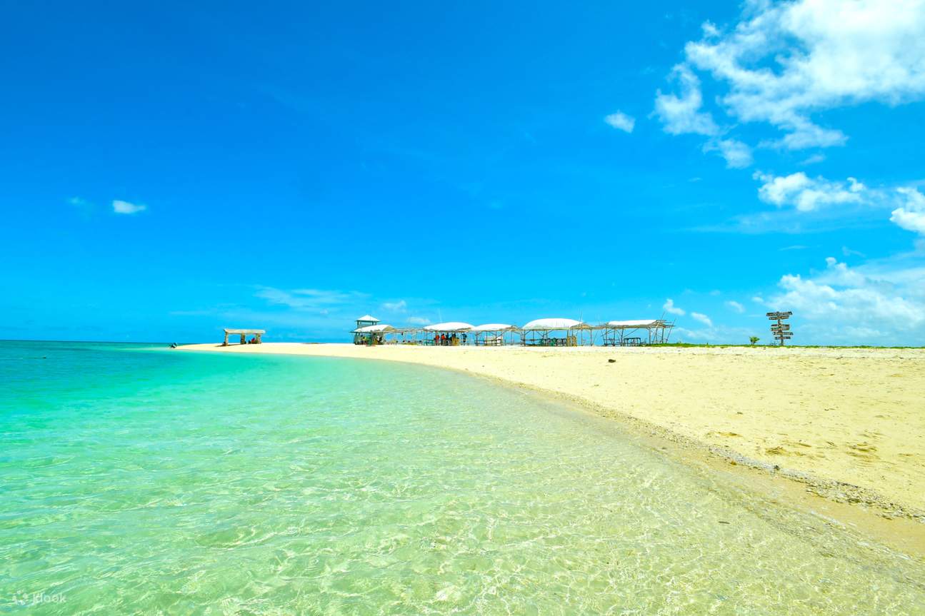 ทัวร์ชมแนวปะการัง Carbin Reef และเยี่ยมชมเกาะต่างๆ - Klook ประเทศไทย