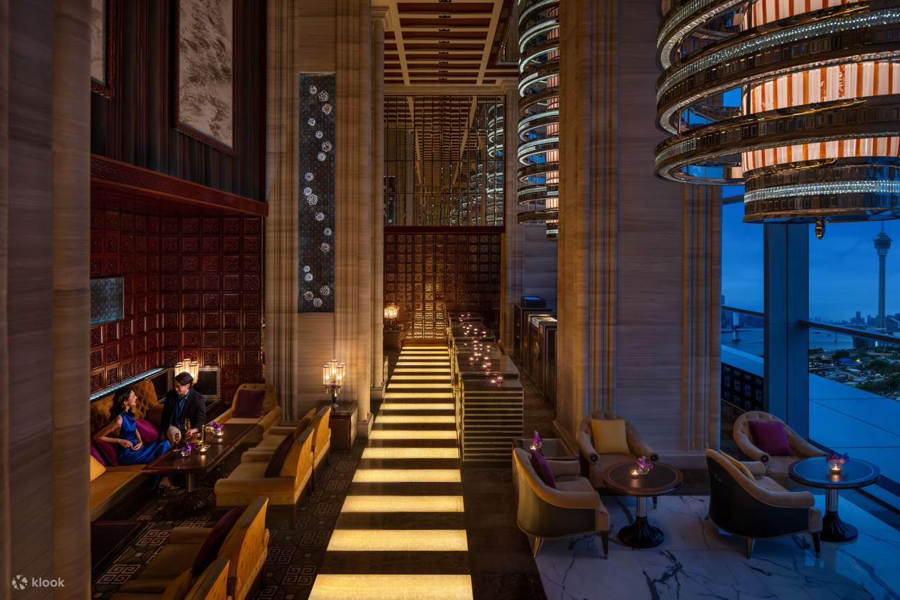 Mandarin Oriental, Macau | Vida Rica Bar - Klook