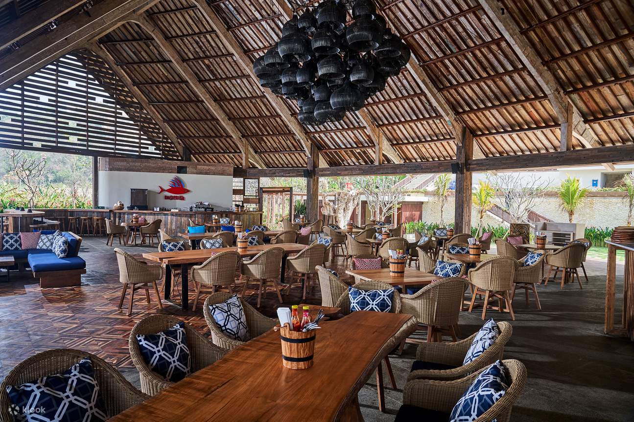 Day Pass at Roosterfish Beach Club Bali - Klook