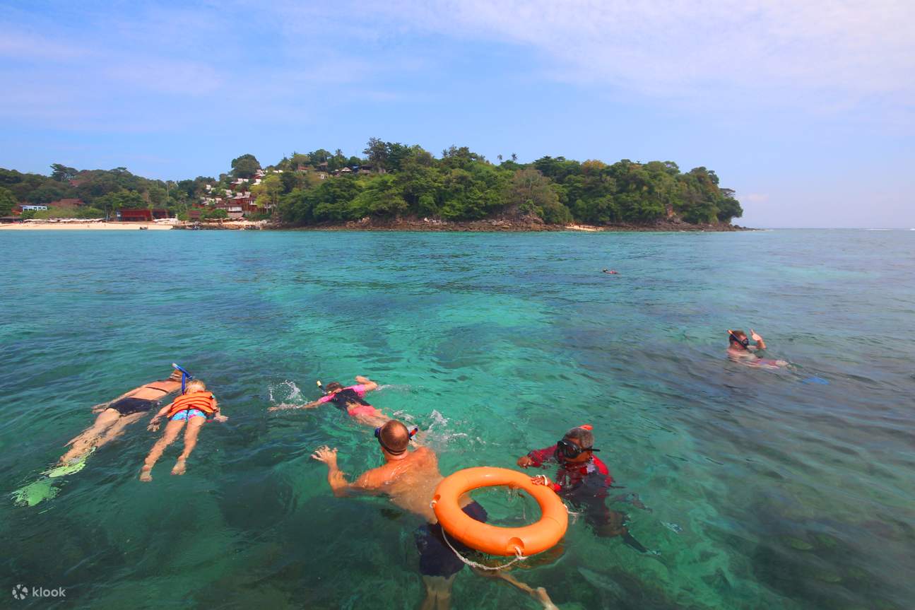 Join In Snorkeling Tour To Phi Phi Islands From Koh Lanta in krabi - Klook
