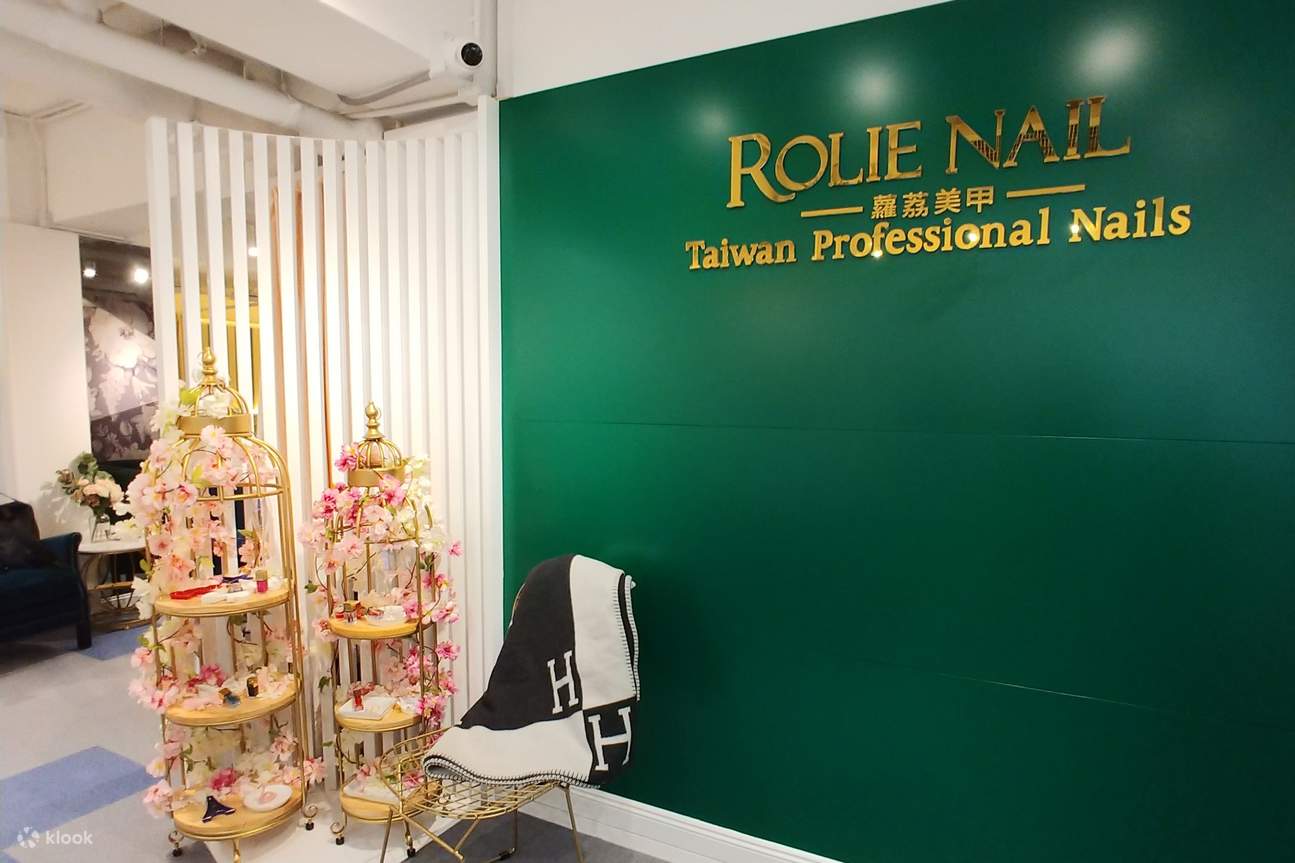 Rolie Nail Packages in Tsim Sha Tsui - Klook États-Unis