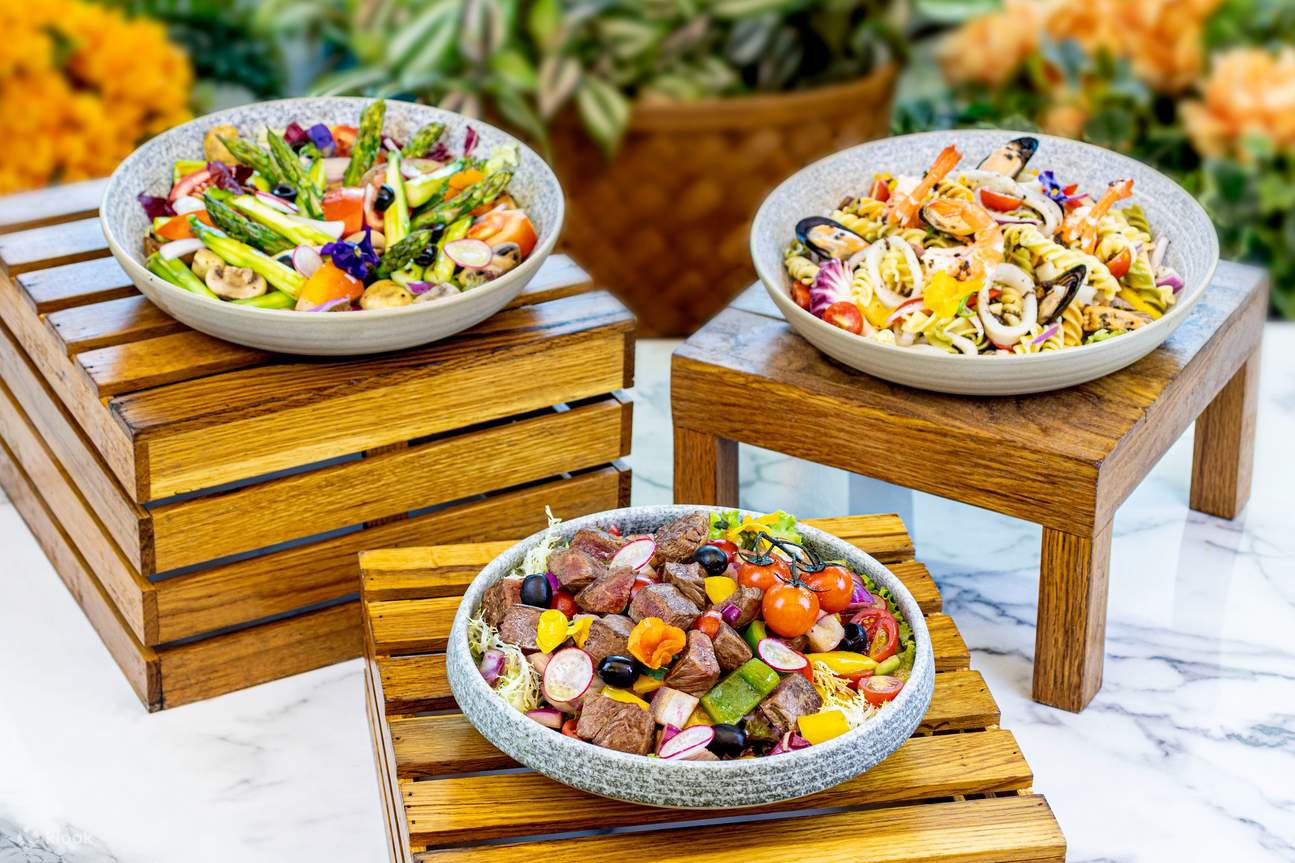 Hong Kong Gold Coast Hotel Buffet | Cafe Lagoon | Lunch Buffet, Dinner ...