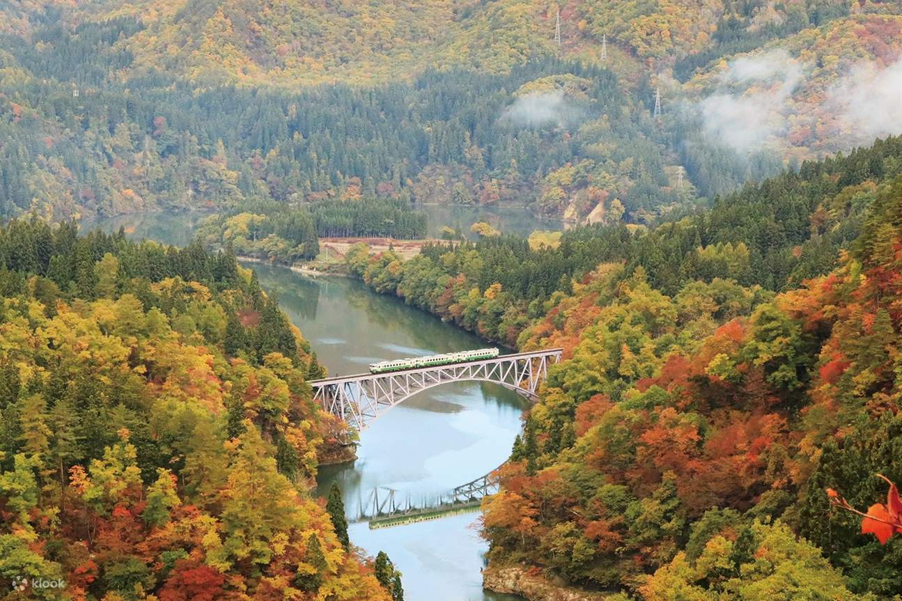 Aizuwakamatsu Castle & JR Tadami Line One-Day Tour (Departing from ...